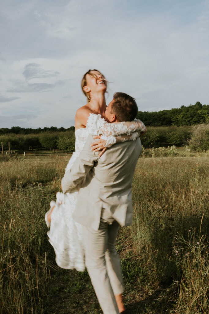 Traverse City Wedding Photographer | Chelsea Erwin Photography