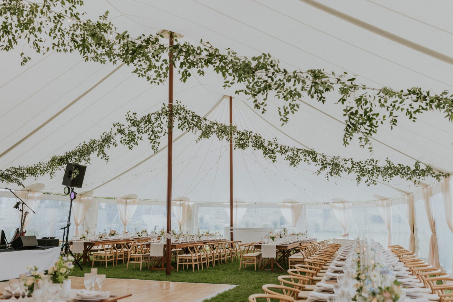 Traverse City Wedding Photographer | Chelsea Erwin Photography